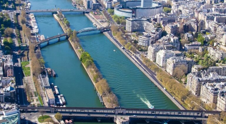 10 Astonishing Facts about Seine River | History, Depth and More
