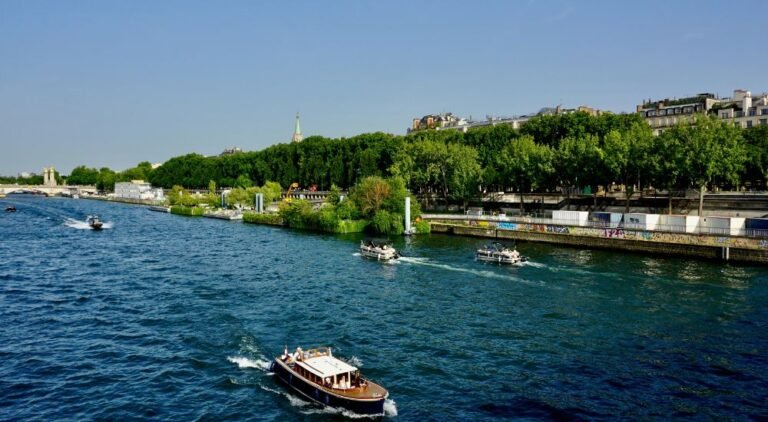 10 Astonishing Facts about Seine River | History, Depth and More